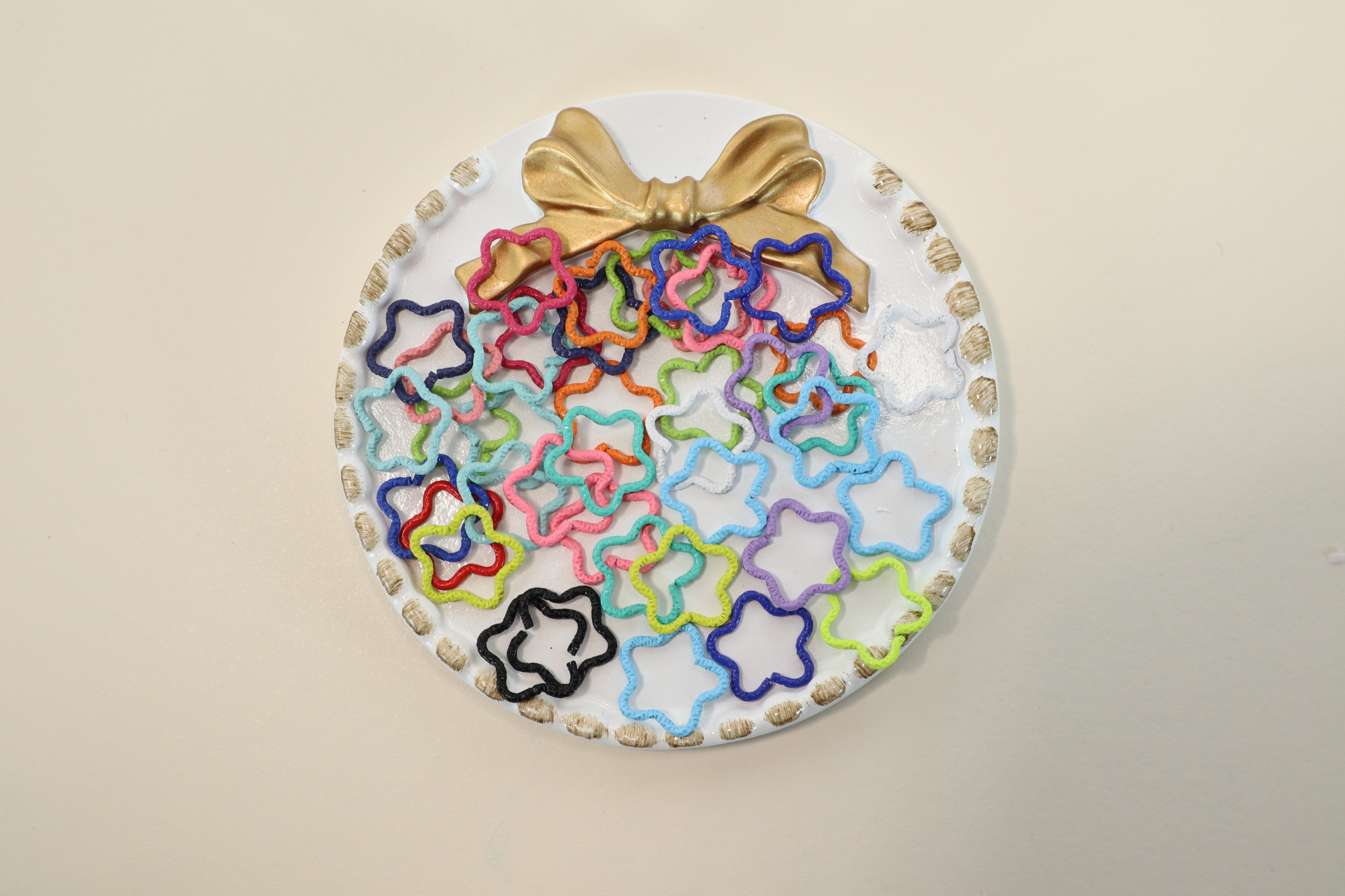 Star-Shape Jump Ring – QT MUSEUM